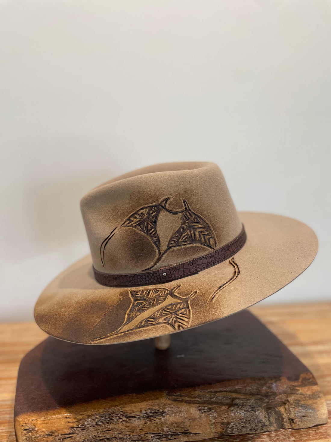 Saltwater dreaming- Manta Ray – Hats on Country